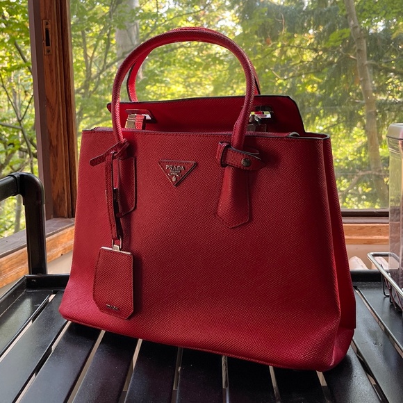 Prada | Bags | Prada Saffiano Lux Medium Leather Tote Zip Tote Open To ...
